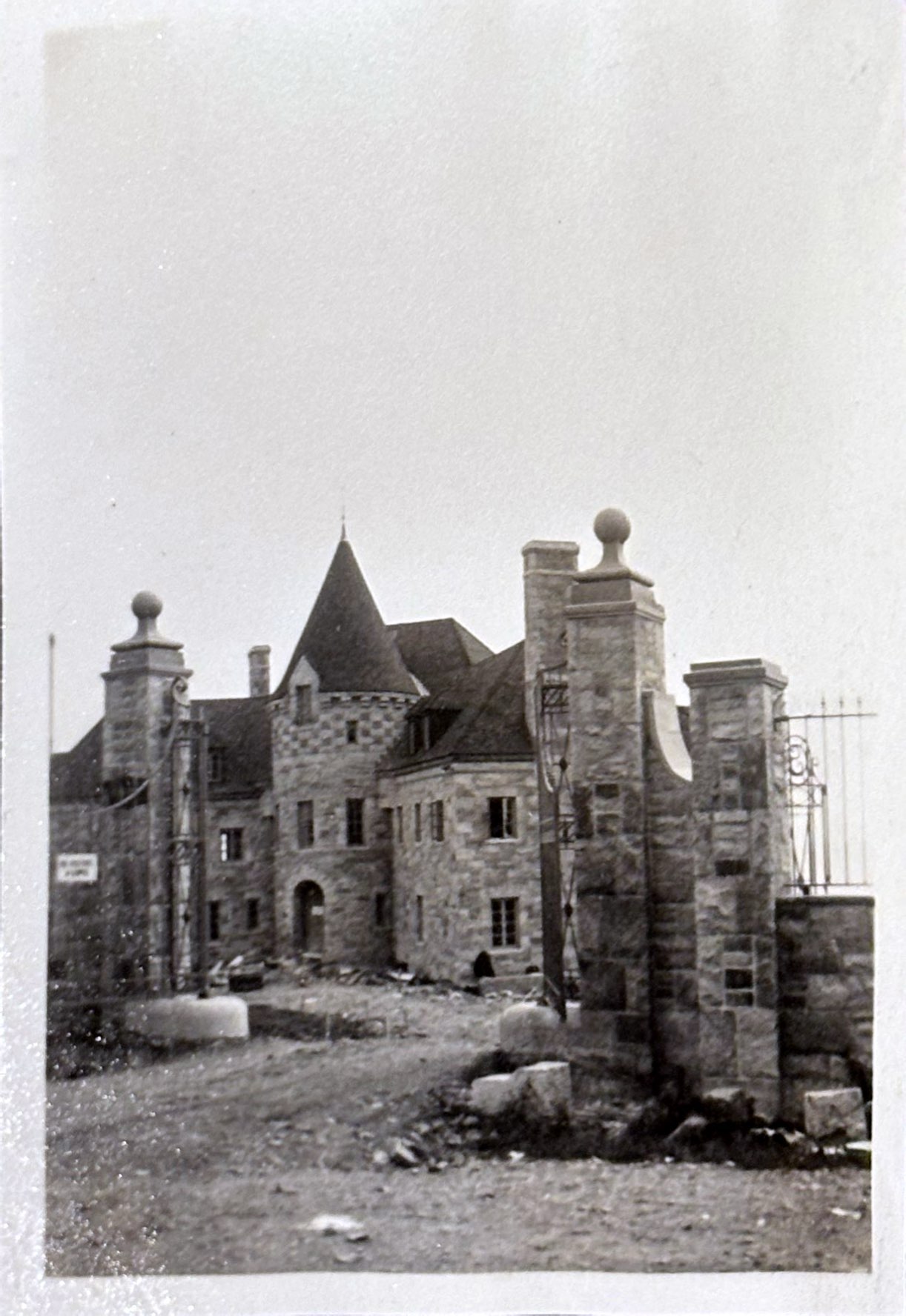 How To Build A Castle | Beehive